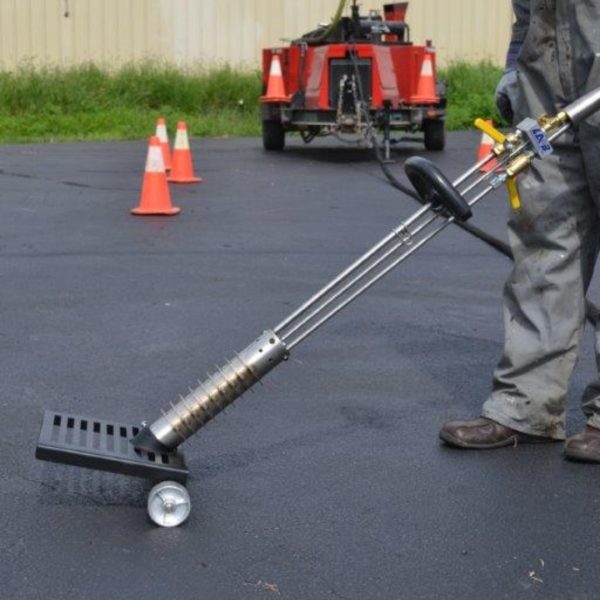 Operating Your Hot Air Lance: A Comprehensive Guide – LAB Manufacturing